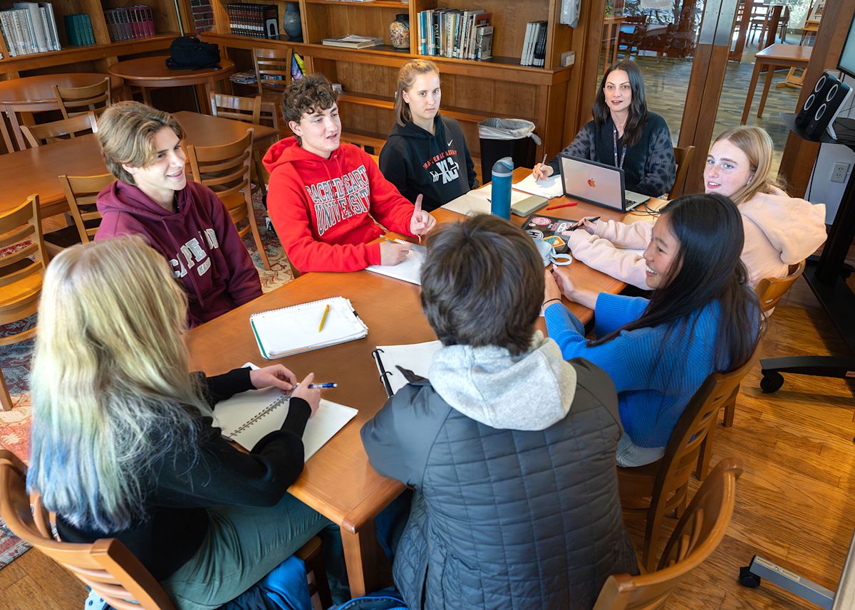 Thayer Introduces Peer Education Collaborative | News Details