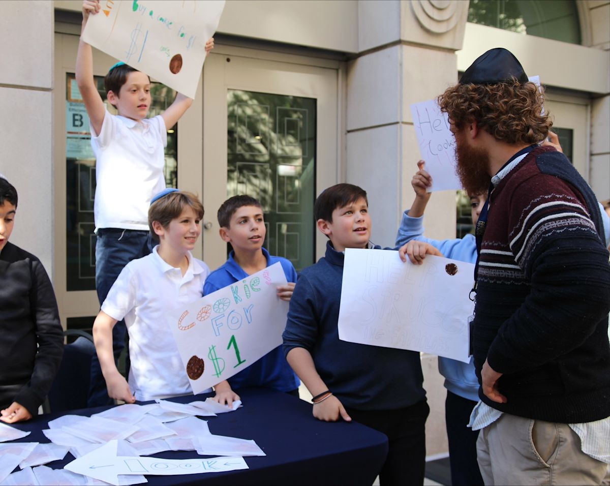 Middle Schoolers Go on a Chesed Spree Throughout NYC | Ramaz News - The ...
