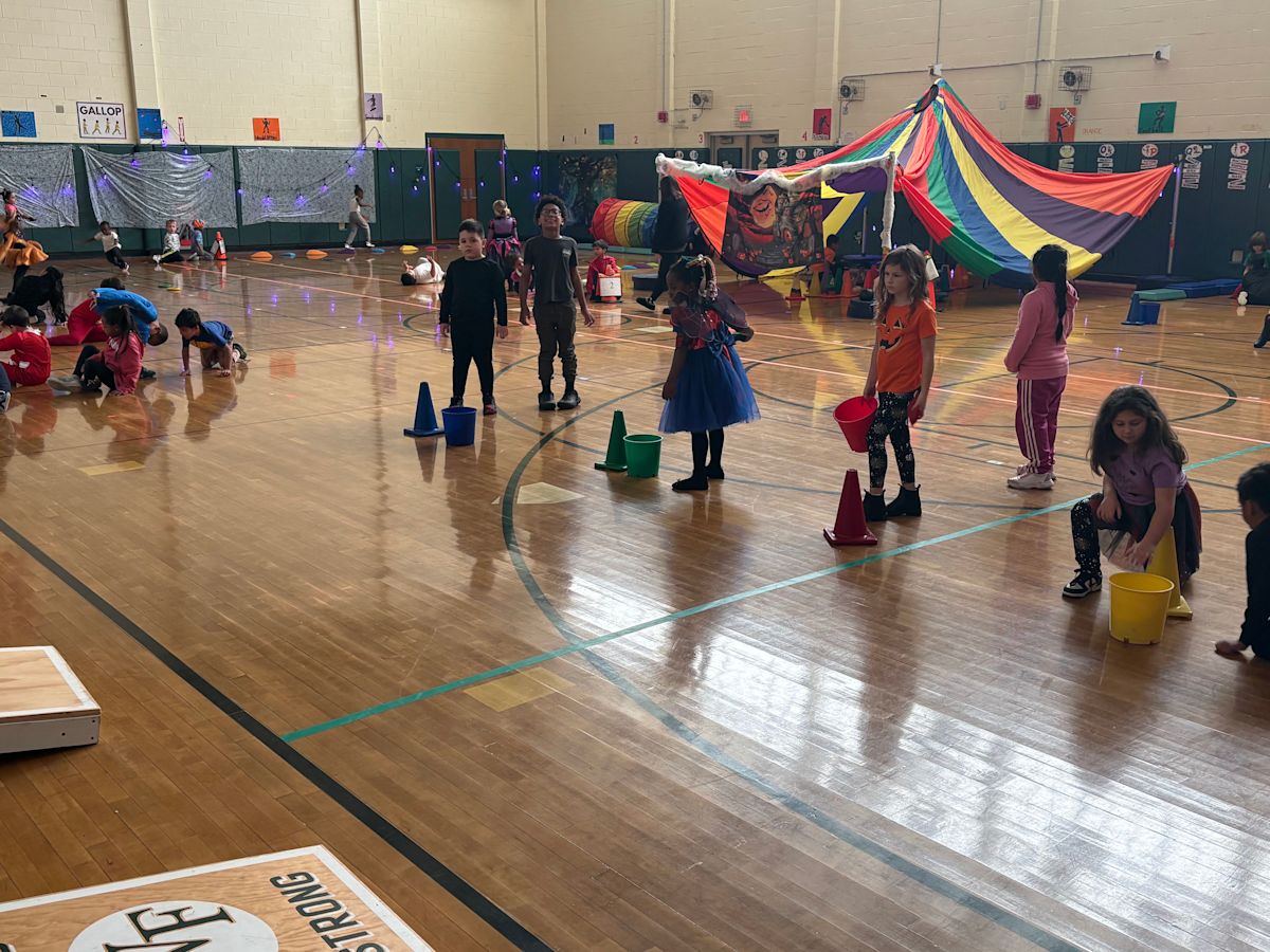 Nathaniel Woodhull Elementary School Transforms Gymnasium into “Spooky ...