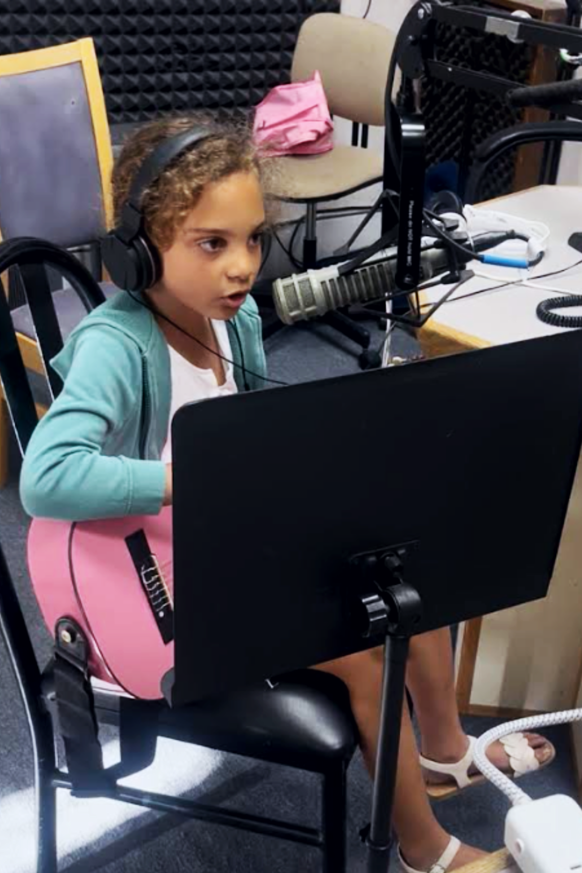 A World Without Walls: How Homeschooling Lets Curiosity Lead | Default News