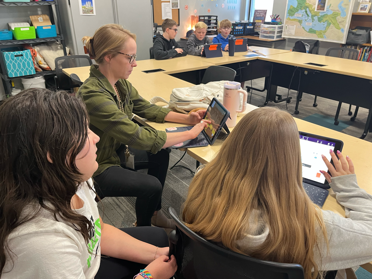 7th and 8th Grade Coders Build Their Own Digital Escape Rooms | News ...