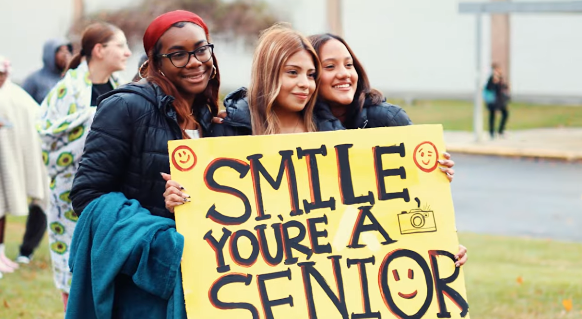MVHS students celebrate senior year at Senior Sunrise | News Details