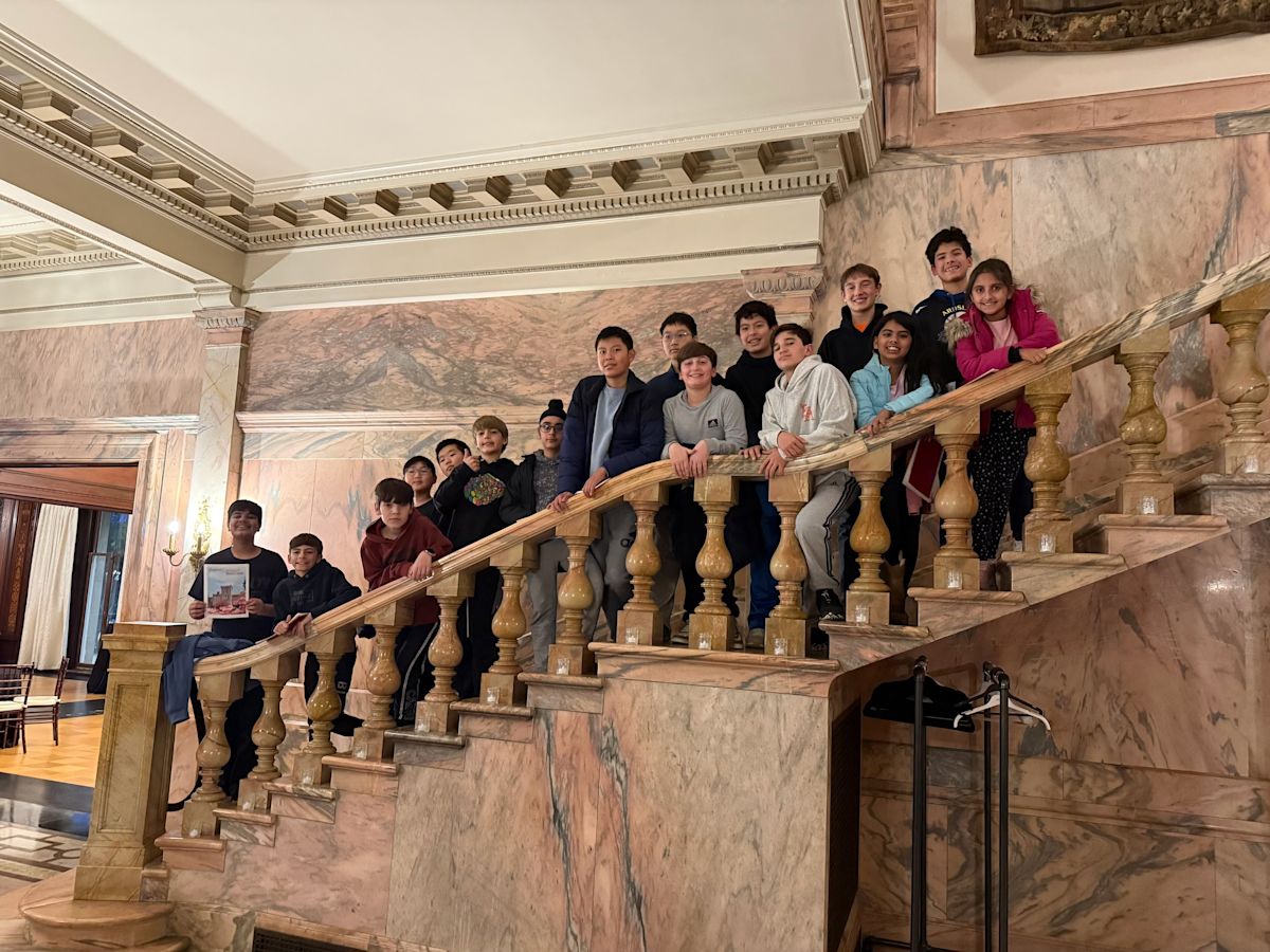 AMS History Club Receives Special Tour of Reid Castle | Article