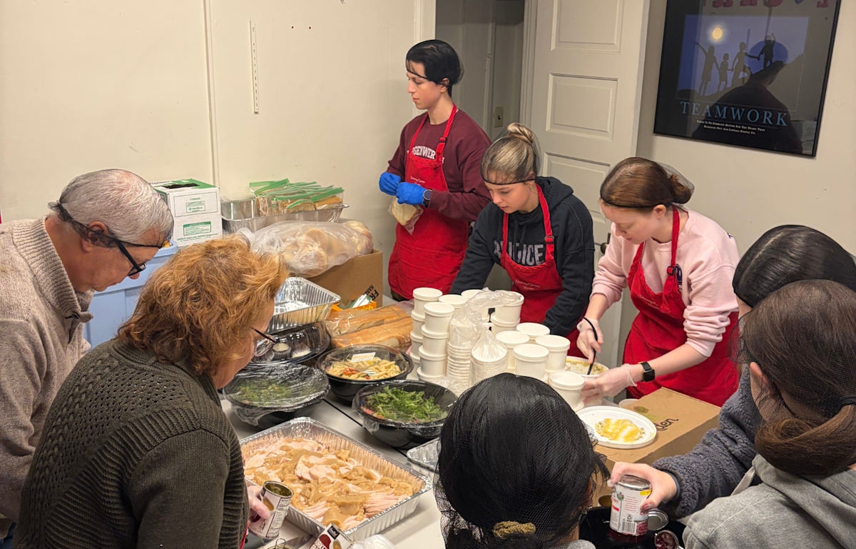 Scranton Prep Students Give Back | News Post Detail