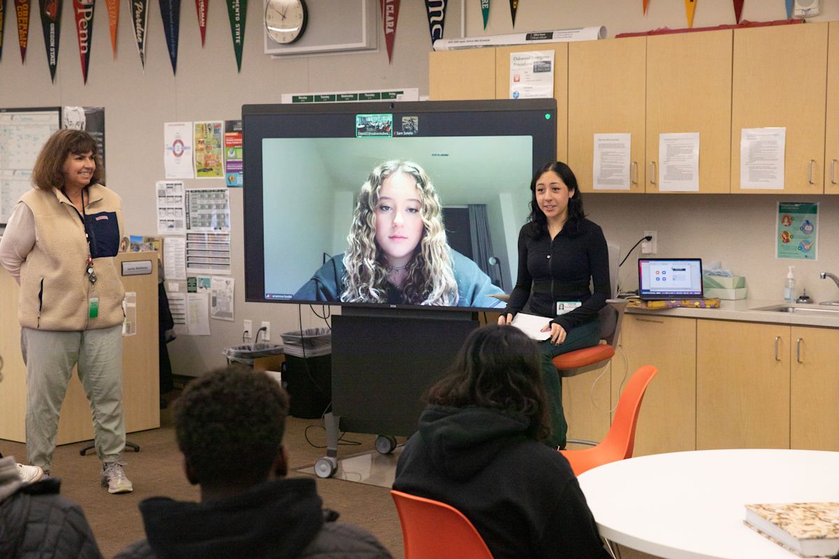 Alumni Visit to 12th Grade Students | News Details