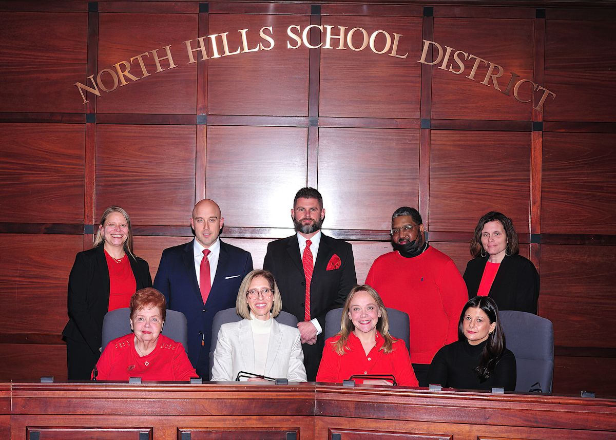 1 new, 3 returning school directors sworn in for 4-year terms | Details
