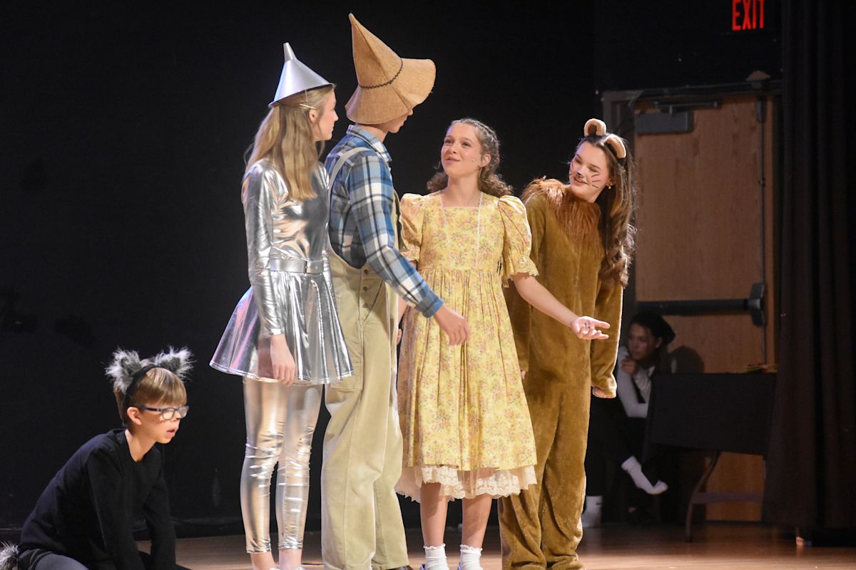 Emerald Spotlight: Students Take the Stage | LCA Stories Details