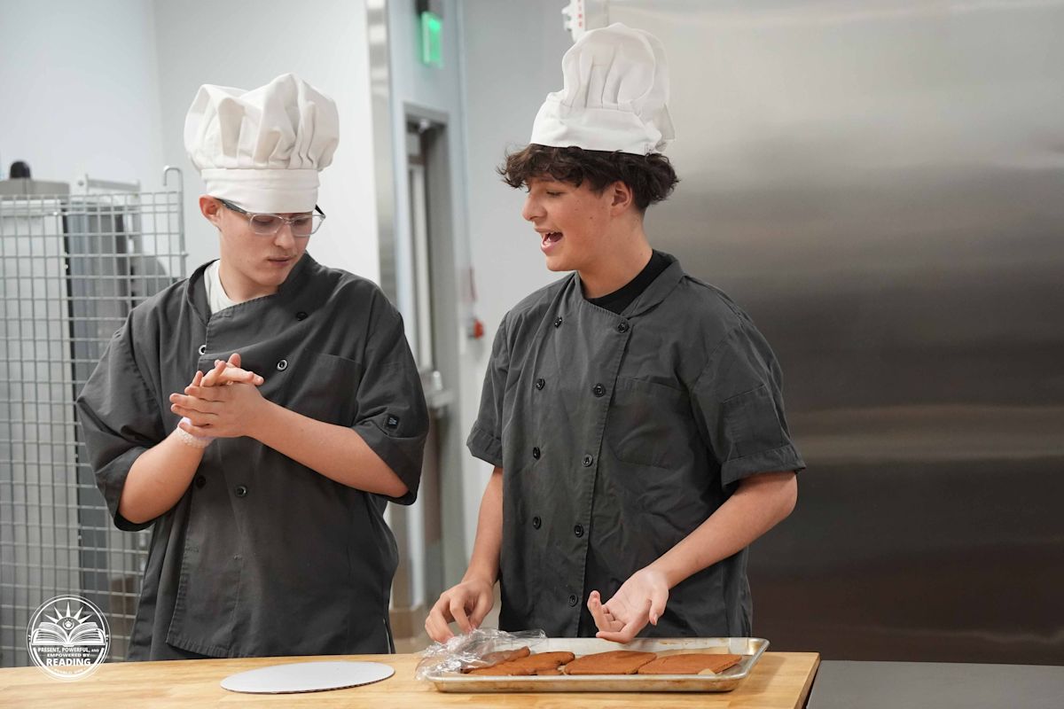 Gingerbread house-building competition | Post Details (DBPP)