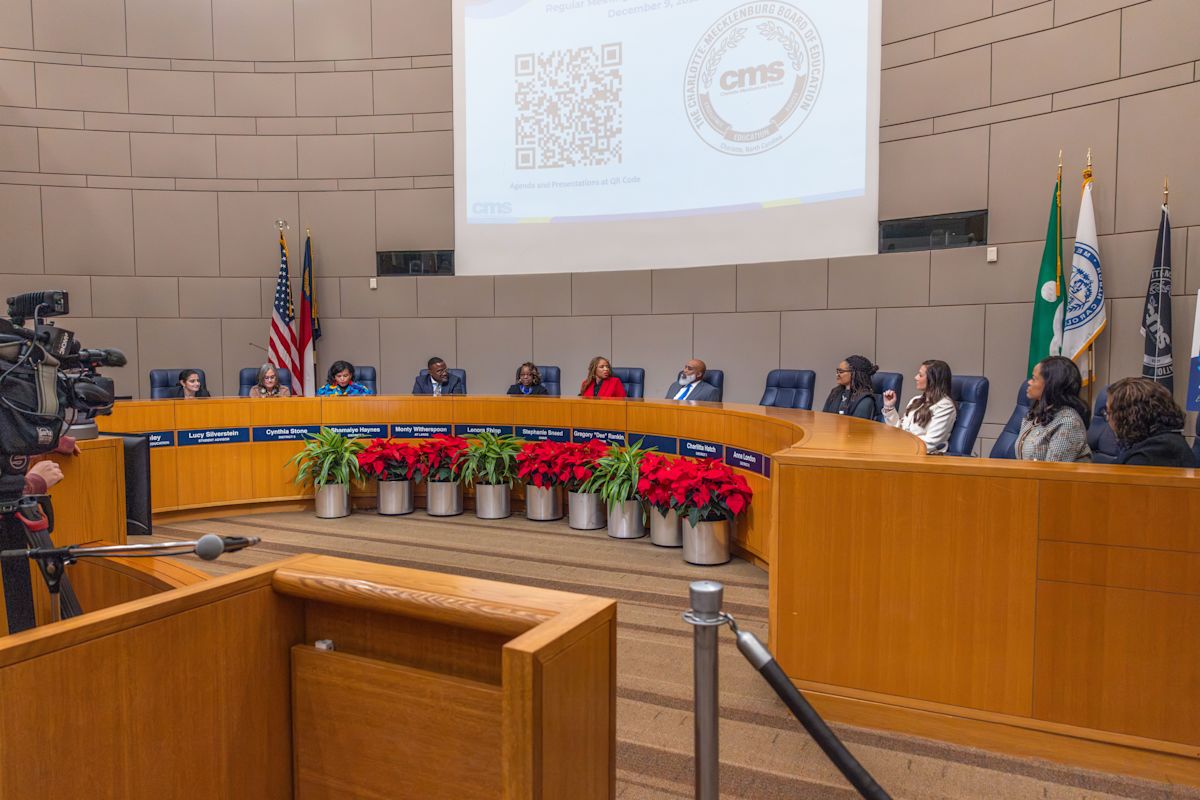 Members sworn into the Charlotte-Mecklenburg Board of Education | Posts ...