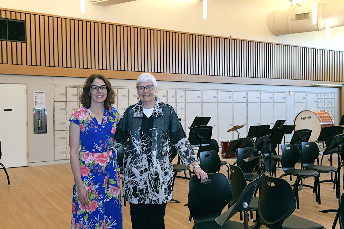 Paying it Forward: May Van Norman ’98 and Linda Van Norman P’98 | News ...