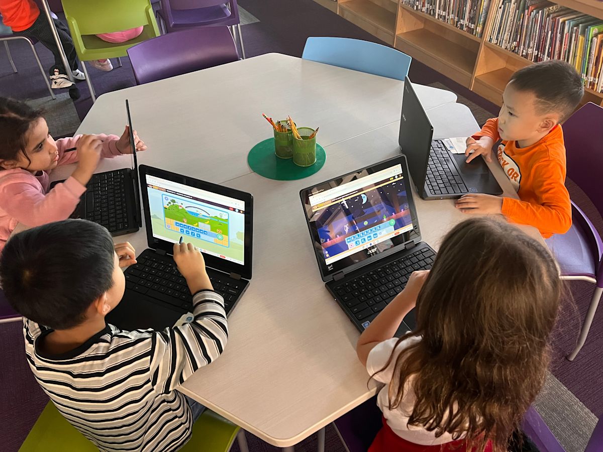 Baylis students participate in the Hour of Code | District News Details