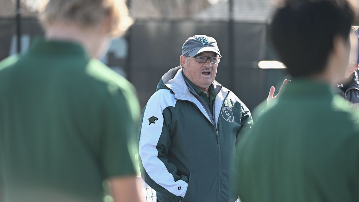 Pacho Gutierrez '77 Doesn't Hold Back | News Detail