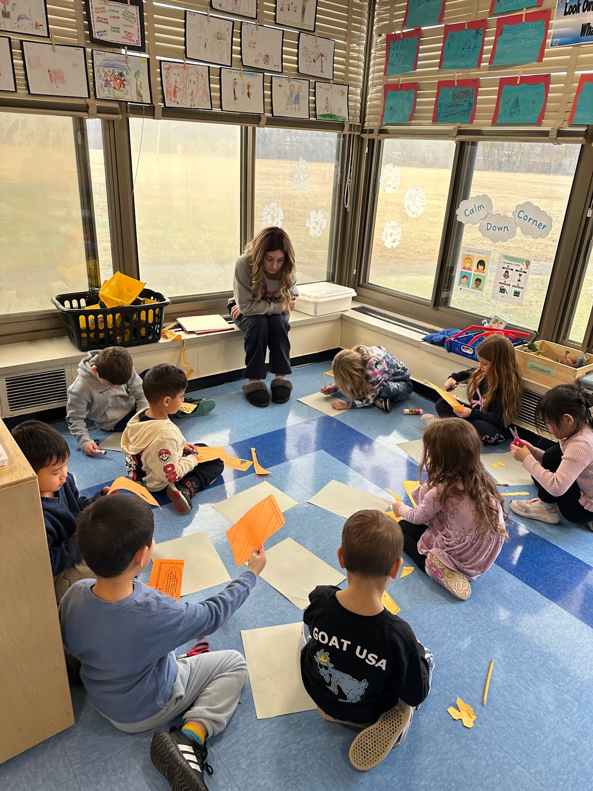 High School Peer Leaders visit Baylis Kindergarten students | District ...