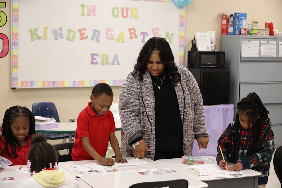Tiny Desks, Big Spotlight: Homer Drive Kindergarten Teacher Takes ...