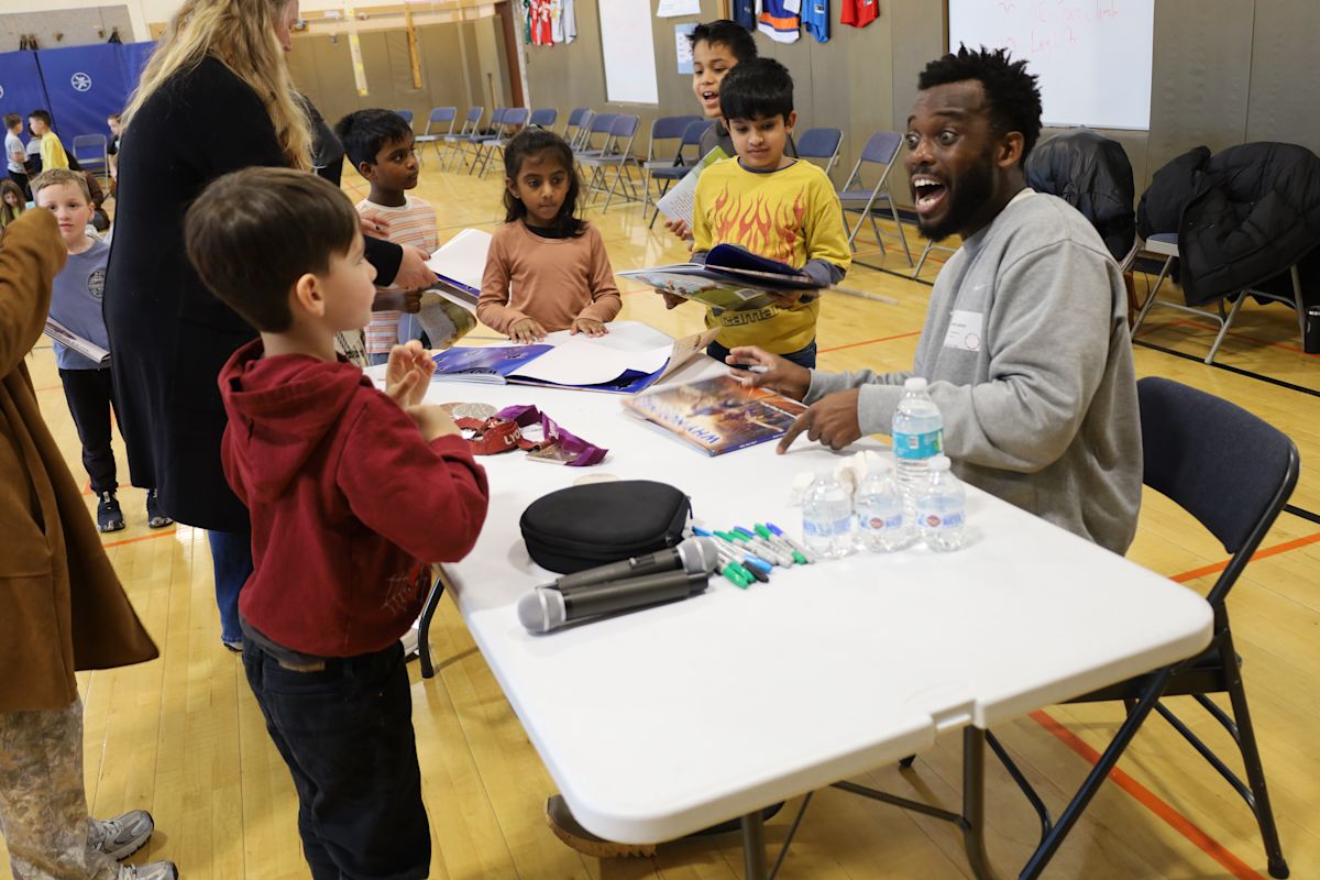 Paralympic athlete Blake Leeper visits Old Mill Road students | Post ...