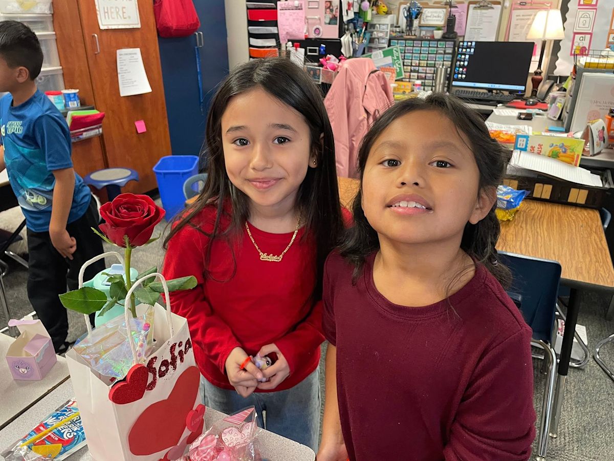 Boevers Celebrates Valentine's Day With Families | Campus Life Details