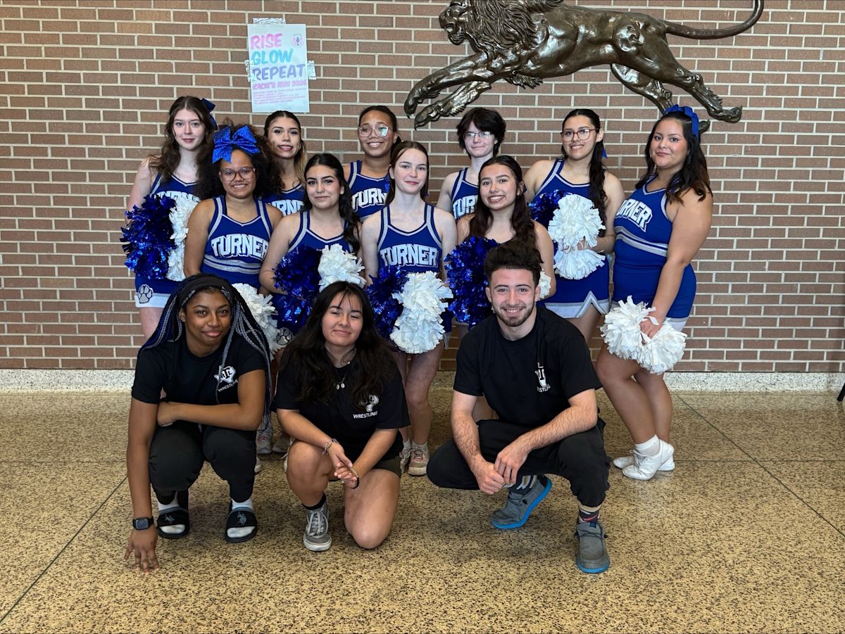 R.L. Turner Wrestling Heading to State | Post Details Page