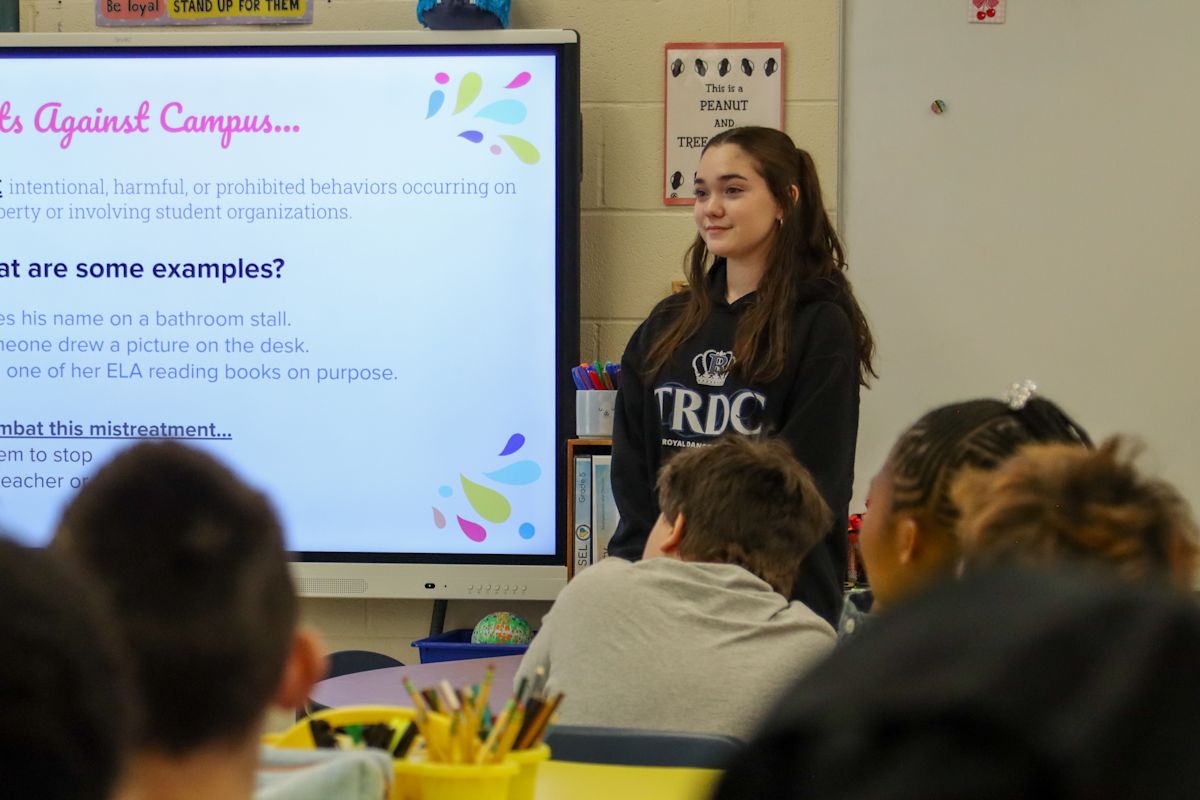 Safe School Ambassadors visit Round Hill Elementary School | News Story