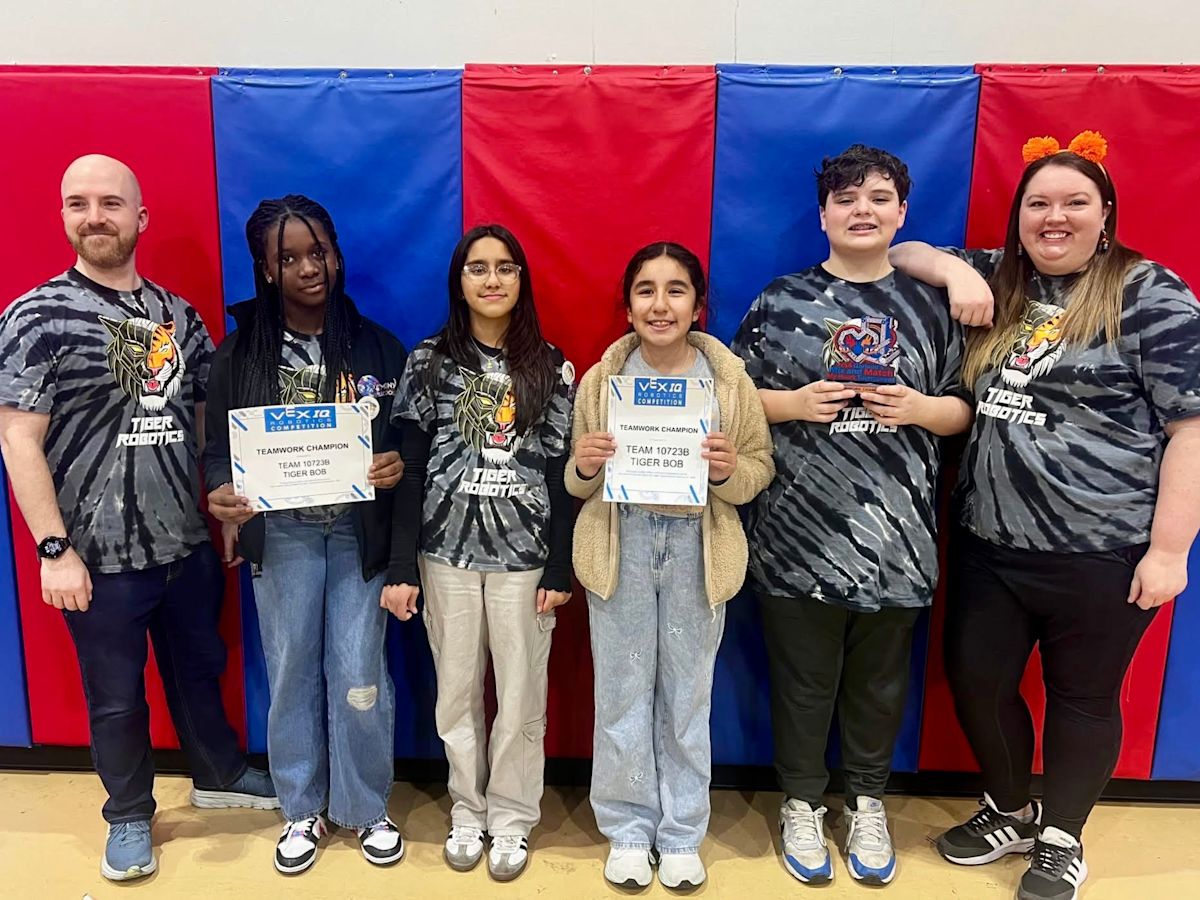 Garland Robotics Team Sweep Finals at VEX Tournament | Harmony News ...