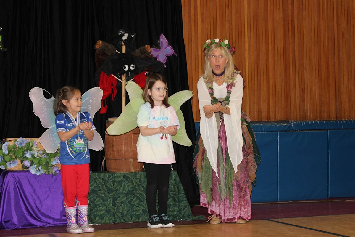 Bennett Explores History with Interactive Experience | District News ...