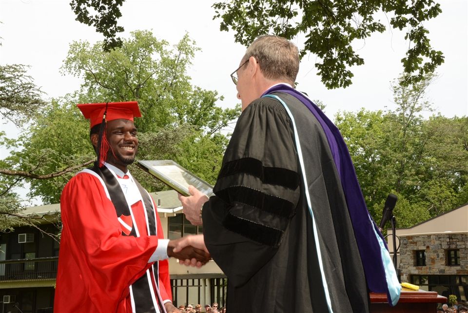 Michael Alonzo '18 Receives Faculty Prize | Post Page - The Hun School ...
