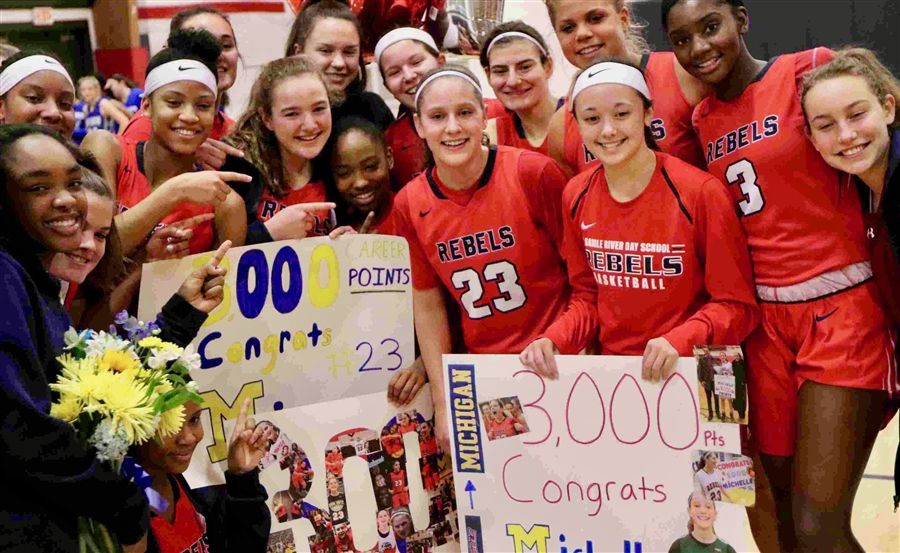 Michelle Sidor becomes 4th in NJ to Score 3,000 Points | SRDS News | Co ...