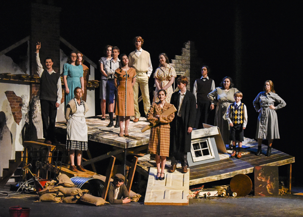 "Front" ~ Fall Play | Candids Details