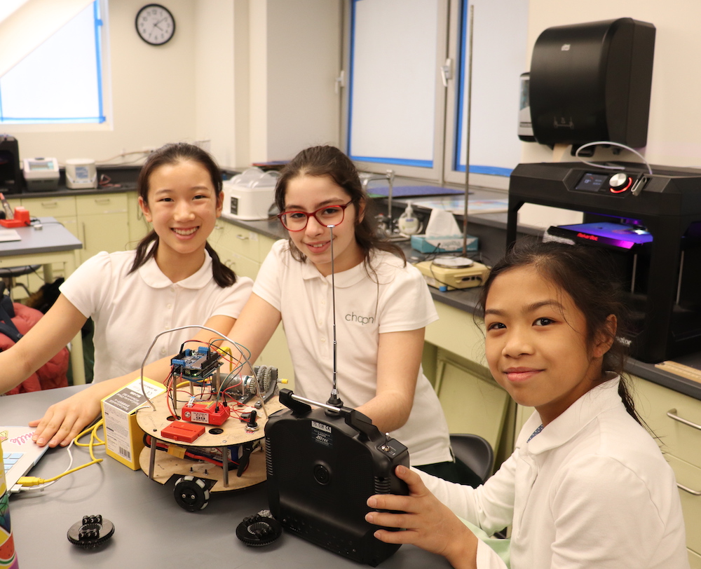 Middle School Robotics Stands Out | Stories Details Page