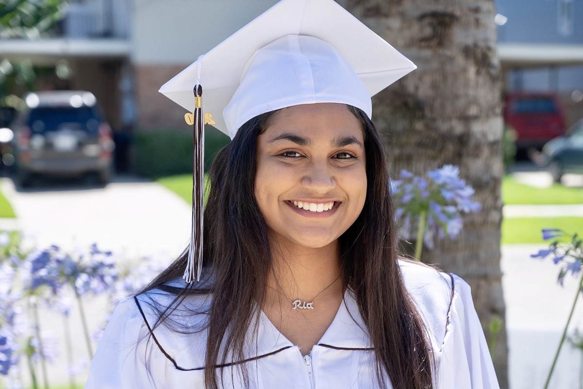 Senior Surprise | News Post General - Mount Carmel Academy