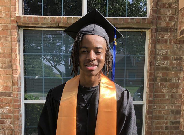 Junior Earns Associate Degree from Mountain View College | News Stories