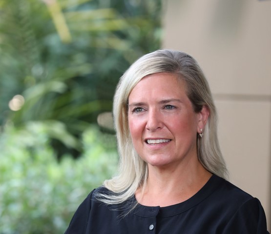 Kelly Flatow '90 | News Stories - SCH