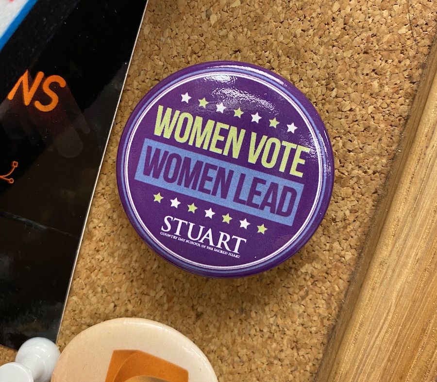 Women Vote, Women Lead: Students commemorate 19th Amendment centennial ...