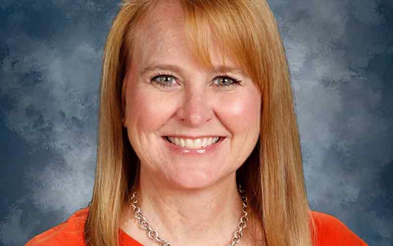 Julie Mcleod's Instagram, Twitter & Facebook on IDCrawl