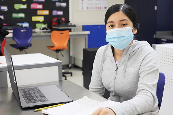 Middle School Choice Programs Offer Career Path Previews | News Stories