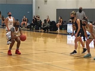 Chavez's 19 Points Lead Devils to Opening Win | News Stories - SCH