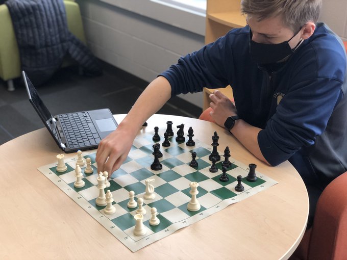 Lemont maintains streak, captures three matches at 2021 IHSA Chess ...