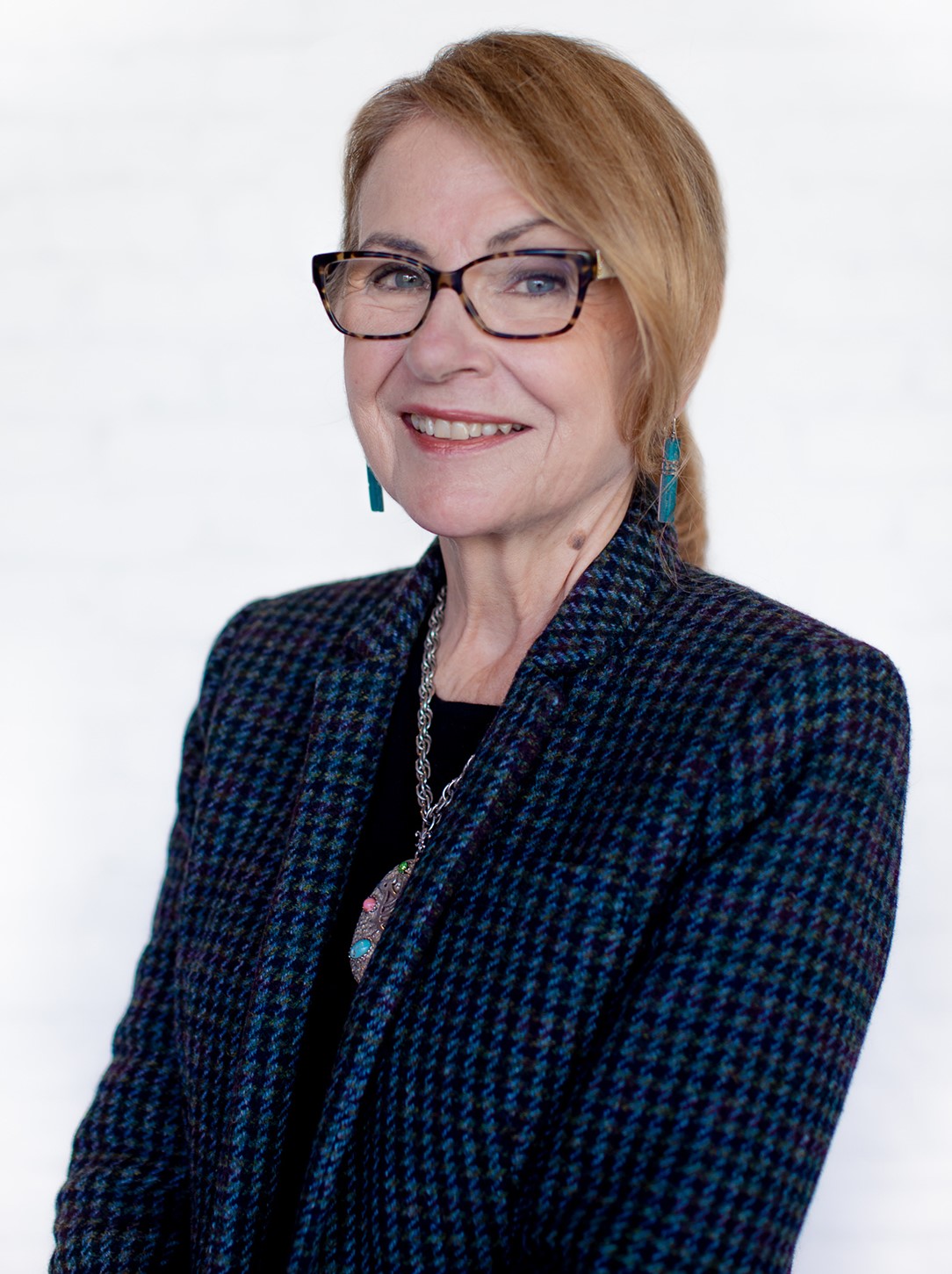 Meg Steele's Instagram, Twitter & Facebook on IDCrawl