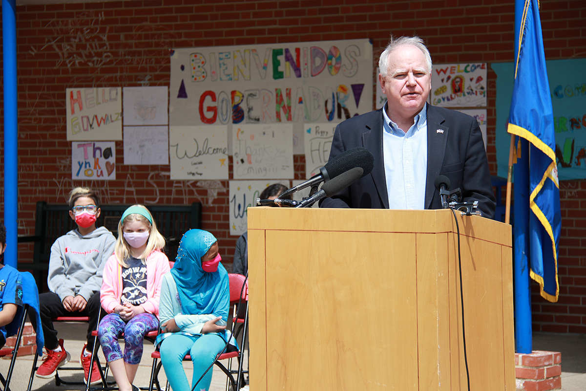Minnesota Governor visits Alice Smith Elementary | Article