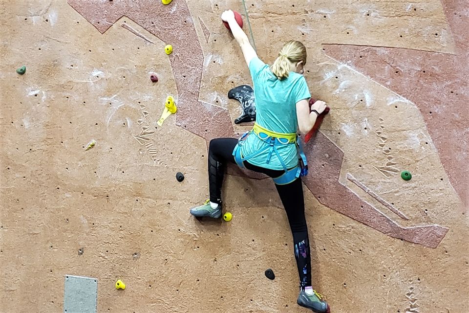 Big Red Climbing Club Reaches Higher | News Detail