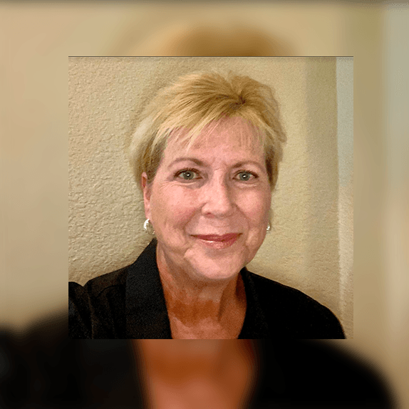 Robin Lowe's Instagram, Twitter & Facebook on IDCrawl