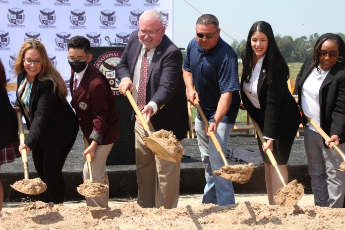 ILTexas breaks ground on new campus in Santa Fe community south of Plum ...