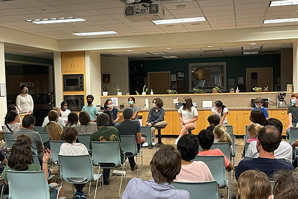 Middle School Experience Gives Glimpse of Post Oak Life | News