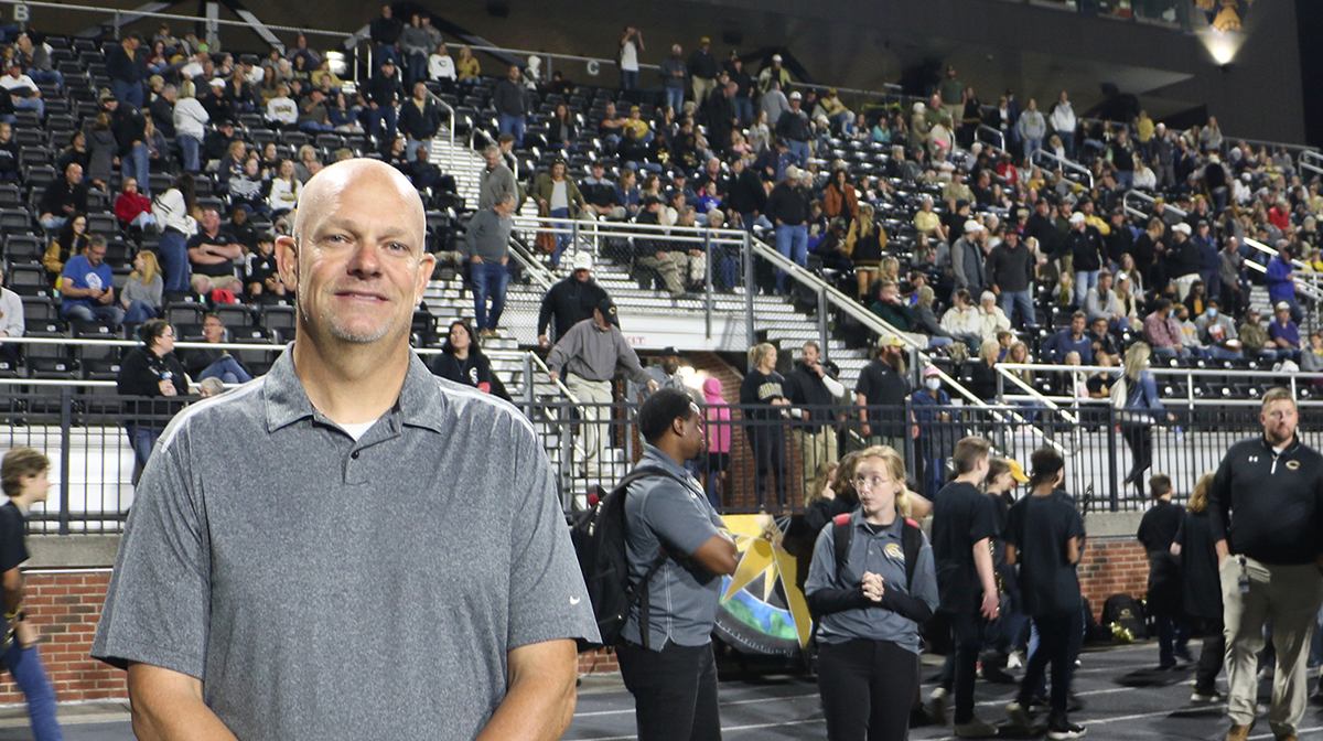 Halftime brings formal recognition for Coach Musselwhite's achievements ...