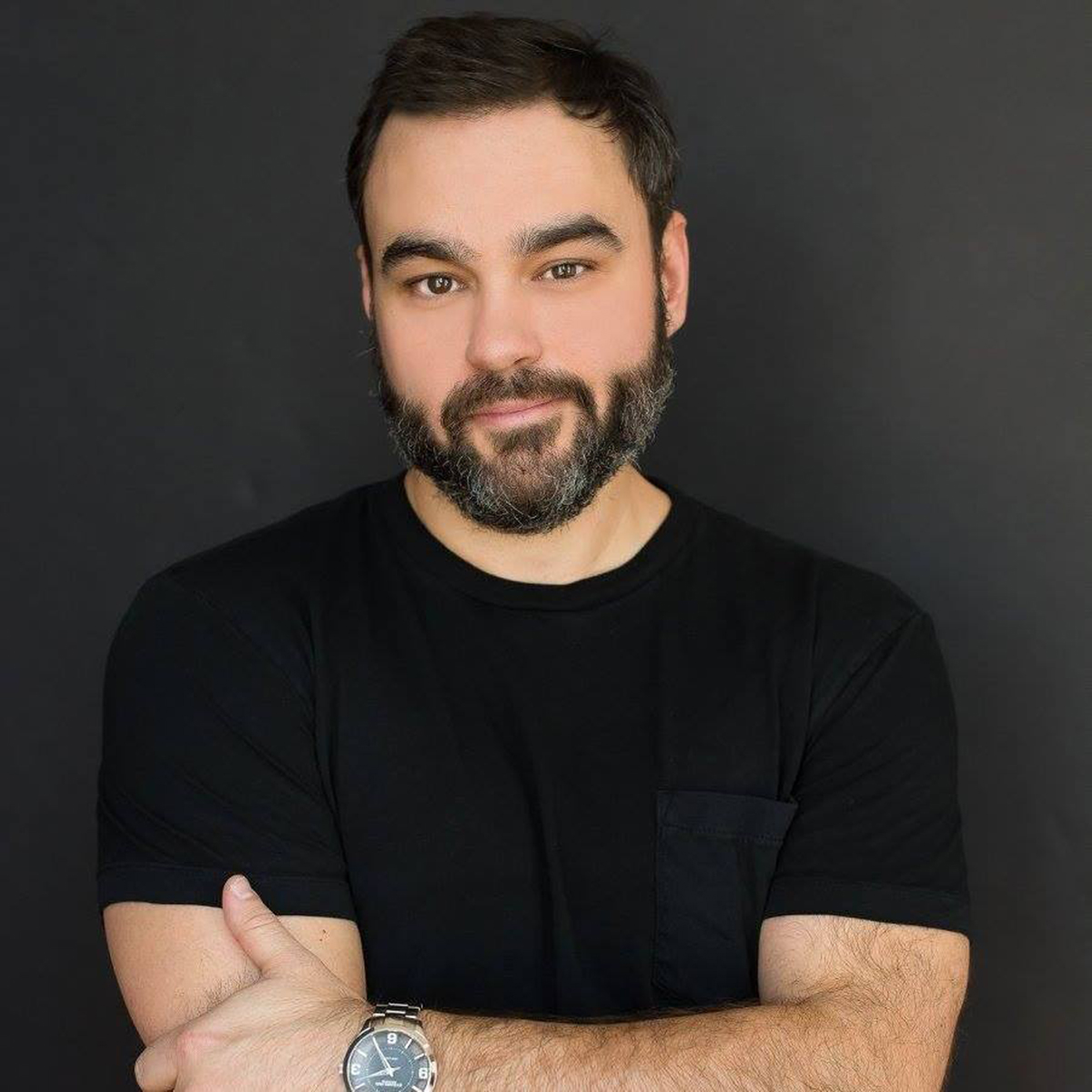 Love of the arts leads CHS alum to establish creative outlets for ...