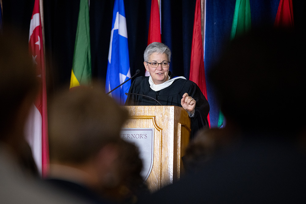 The Elaine White P’16, ’21 Endowed Fund for Faculty Innovation | News ...