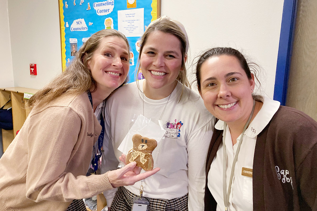Catholic Schools Week: Alumnae Cub Cookies | News Post General - Mount ...