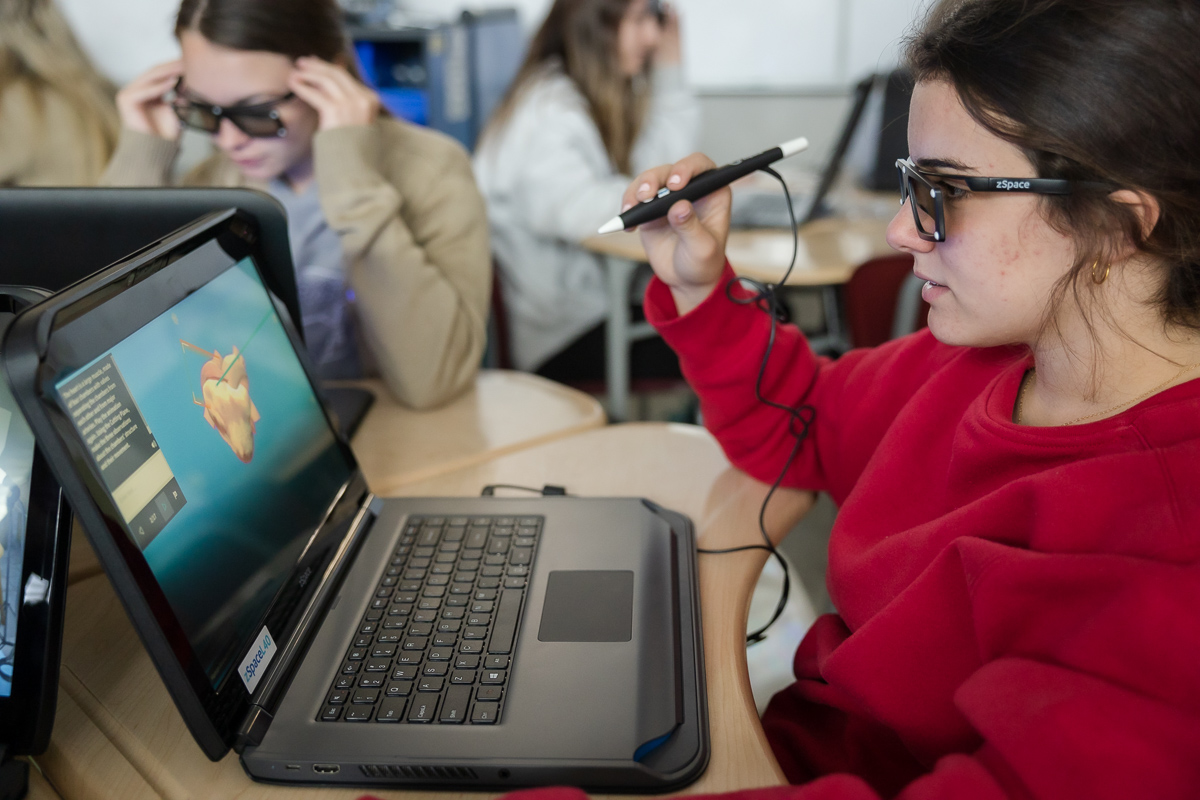 zSpace Heart Dissection | News Post General - Mount Carmel Academy