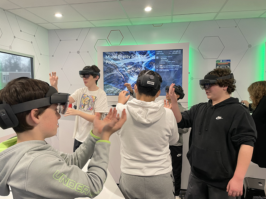 STEMi Mobile Lab Inspires 7th Grade Students | News Posts page