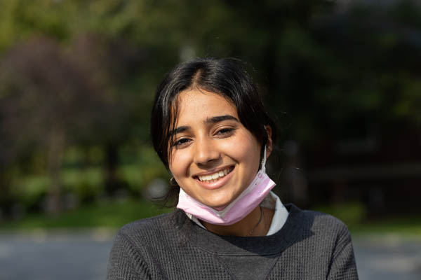 Sara Bakr '22 Runs Neighborhood Summer Camp During COVID Lockdown | Review Post - Saint James ...