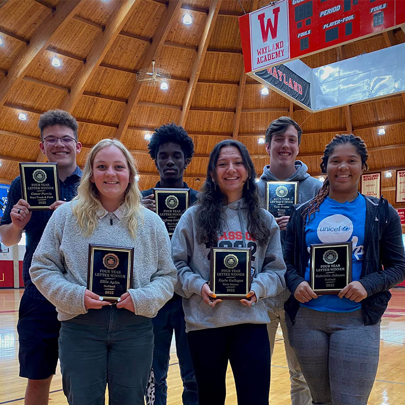 Big Red Spring Sports Awards | News Details